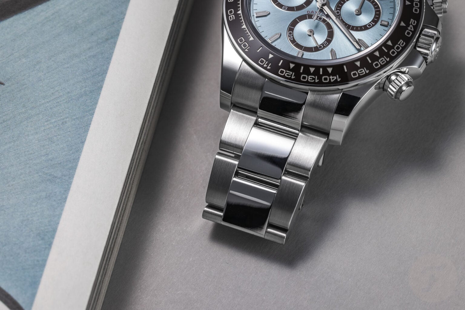 【F】 Hands-On: The Old And The New Rolex Daytona In Platinum