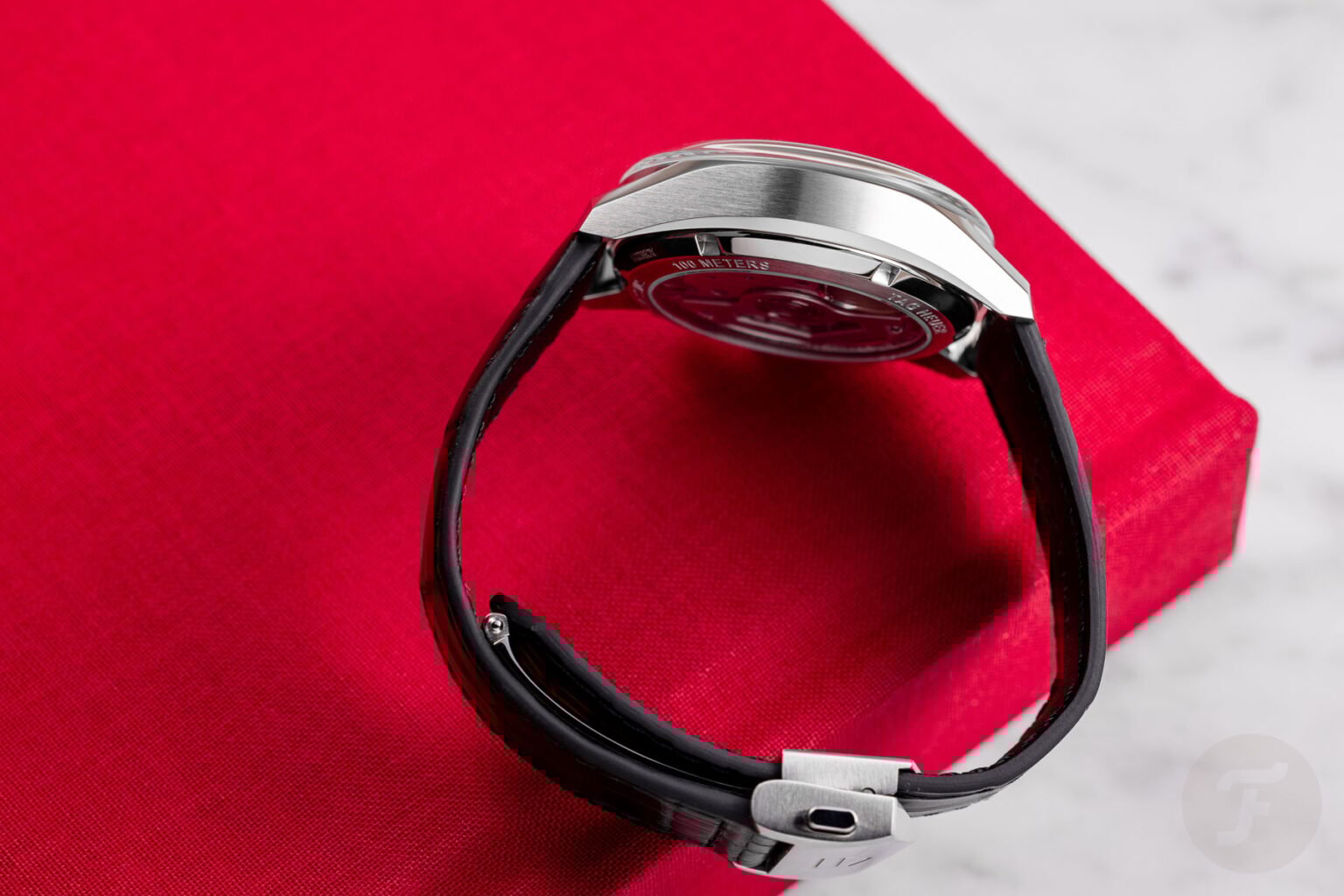 【F】 Hands-On: The New TAG Heuer Carrera Dato Chronograph