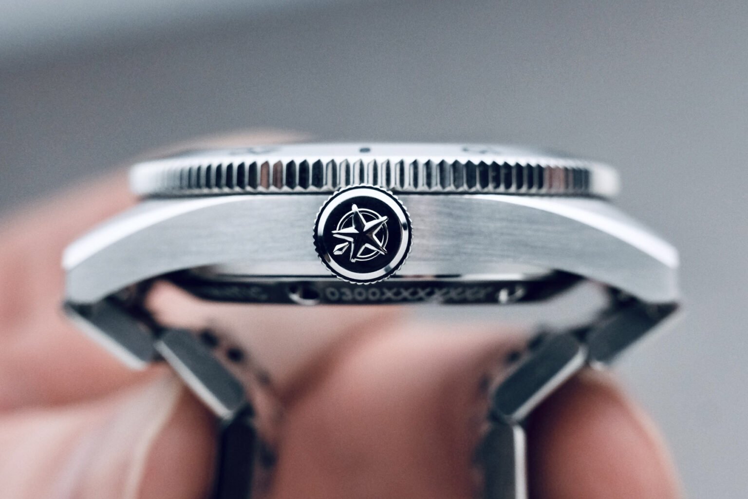 【F】 Hands-On: The Tusenö Shellback V2 Dive Watch