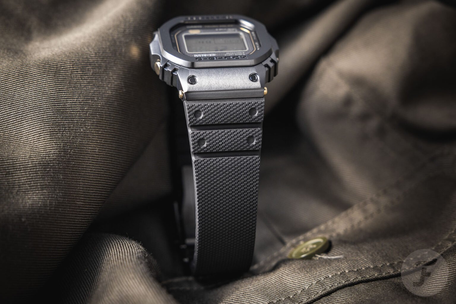 【F】 Hands-On: The New G-Shock Square MRG-B5000R-1