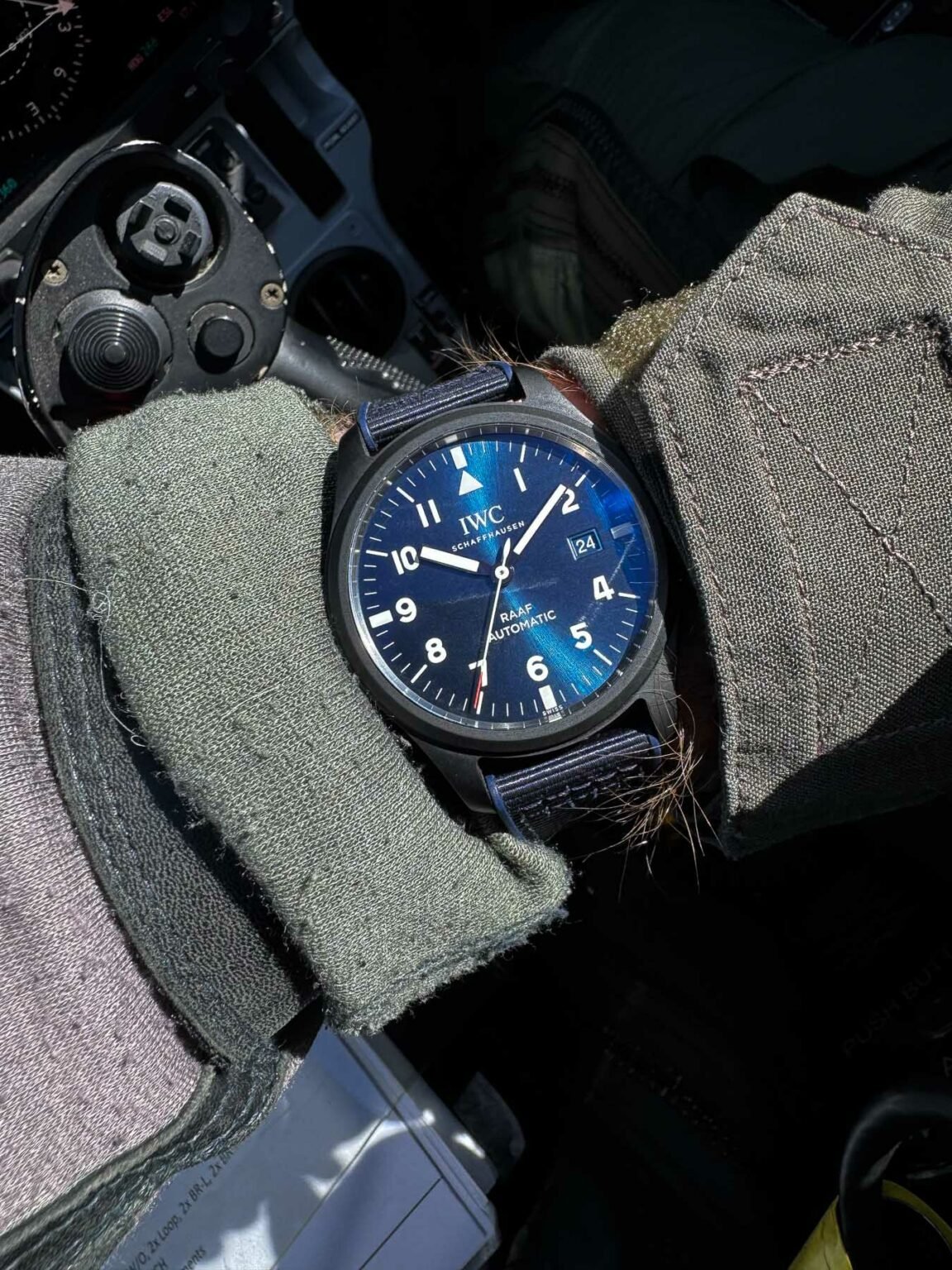 【F】 The Story Of A Royal Australian Air Force IWC Watch