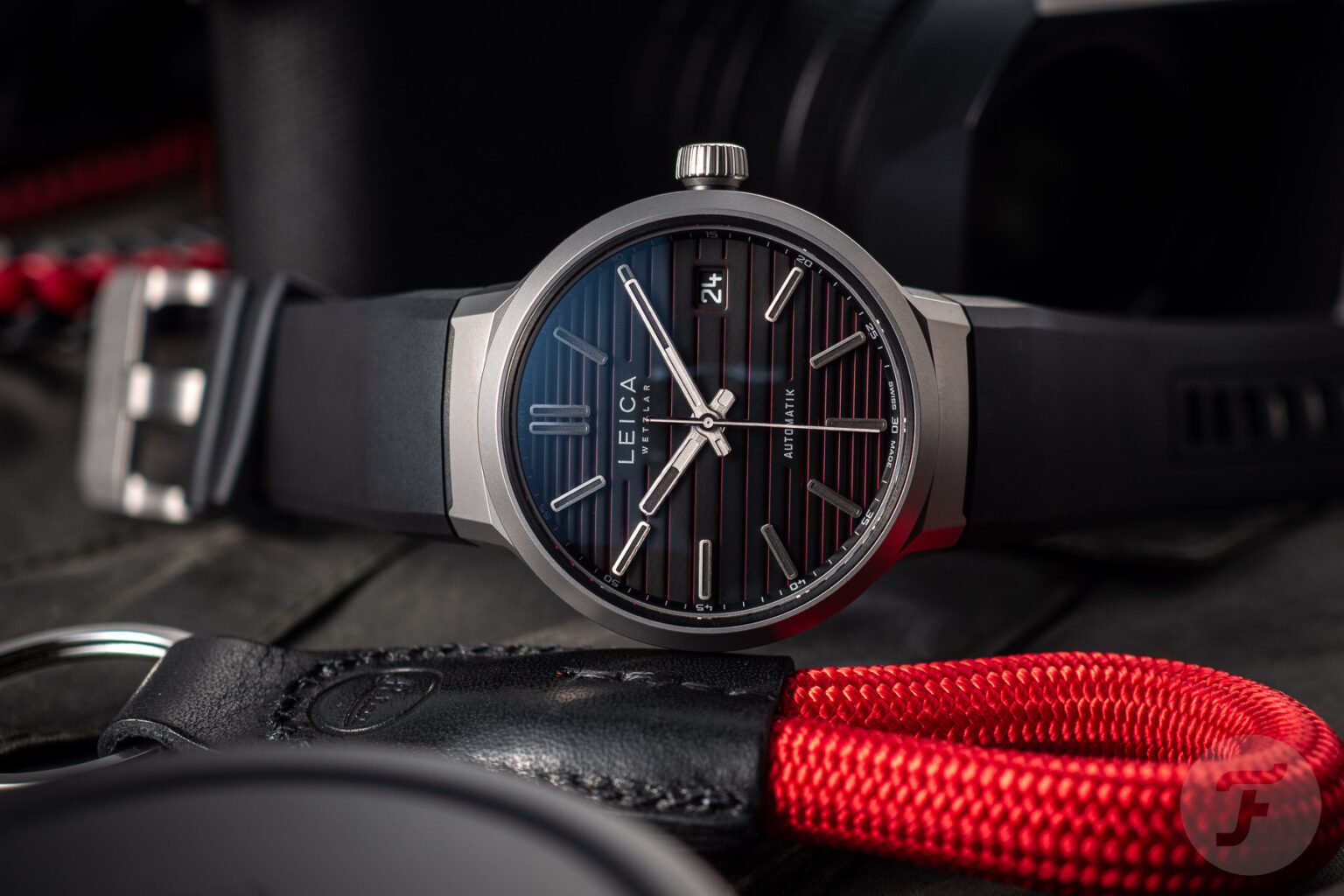 【F】 Hands-On: The Leica ZM 11