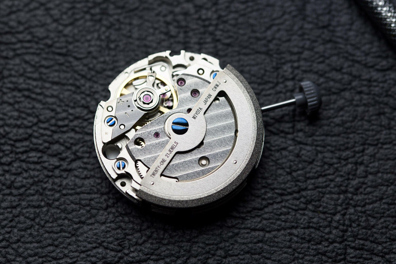 【F】 A Look At Miyota's 8-Series Movements For Microbrands