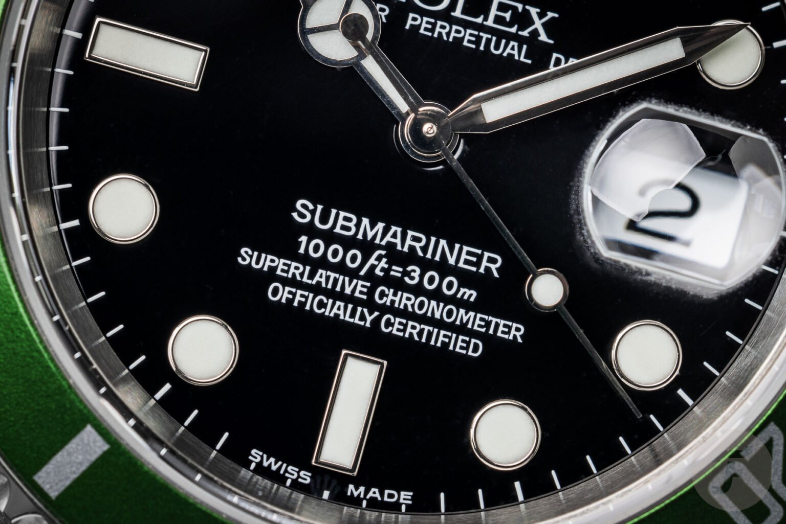 Rolex Submariner 16610LV “Kermit” — The Original Frog Watch