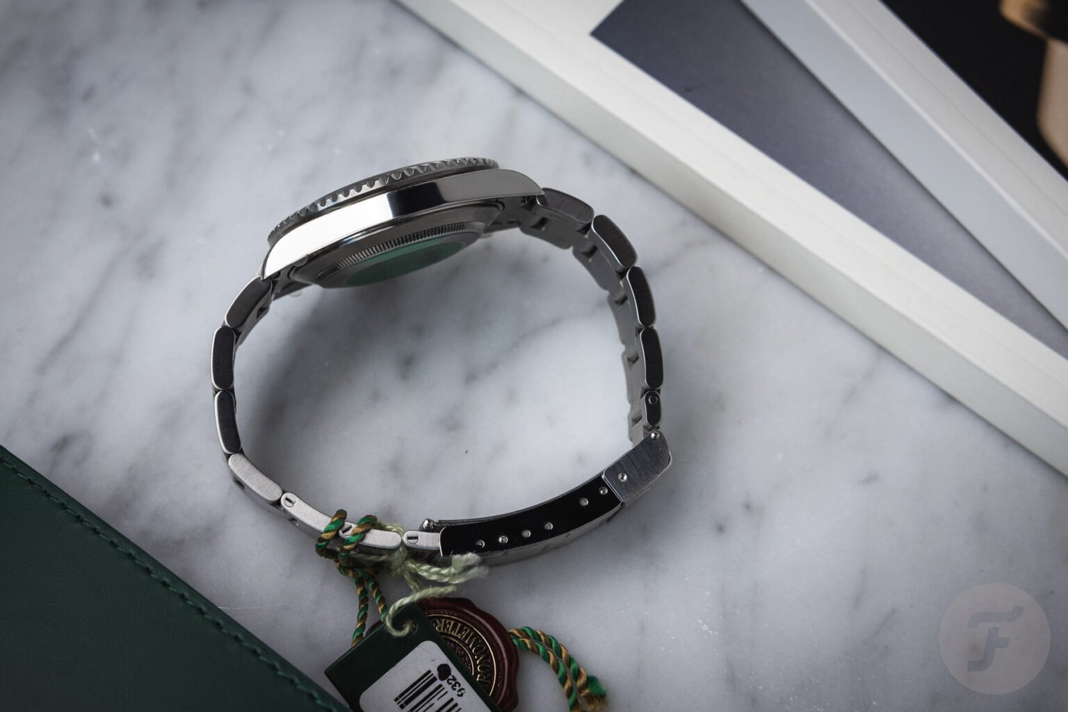 Rolex Submariner 16610LV “Kermit” — The Original Frog Watch