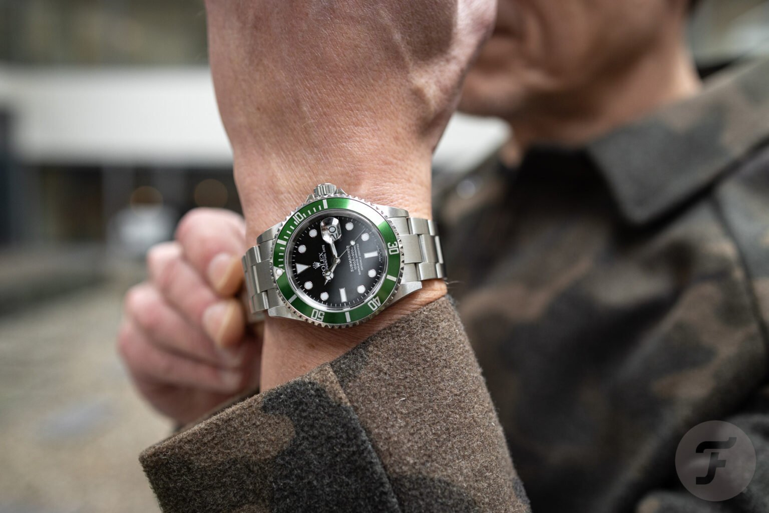 Rolex Submariner 16610LV “Kermit” — The Original Frog Watch