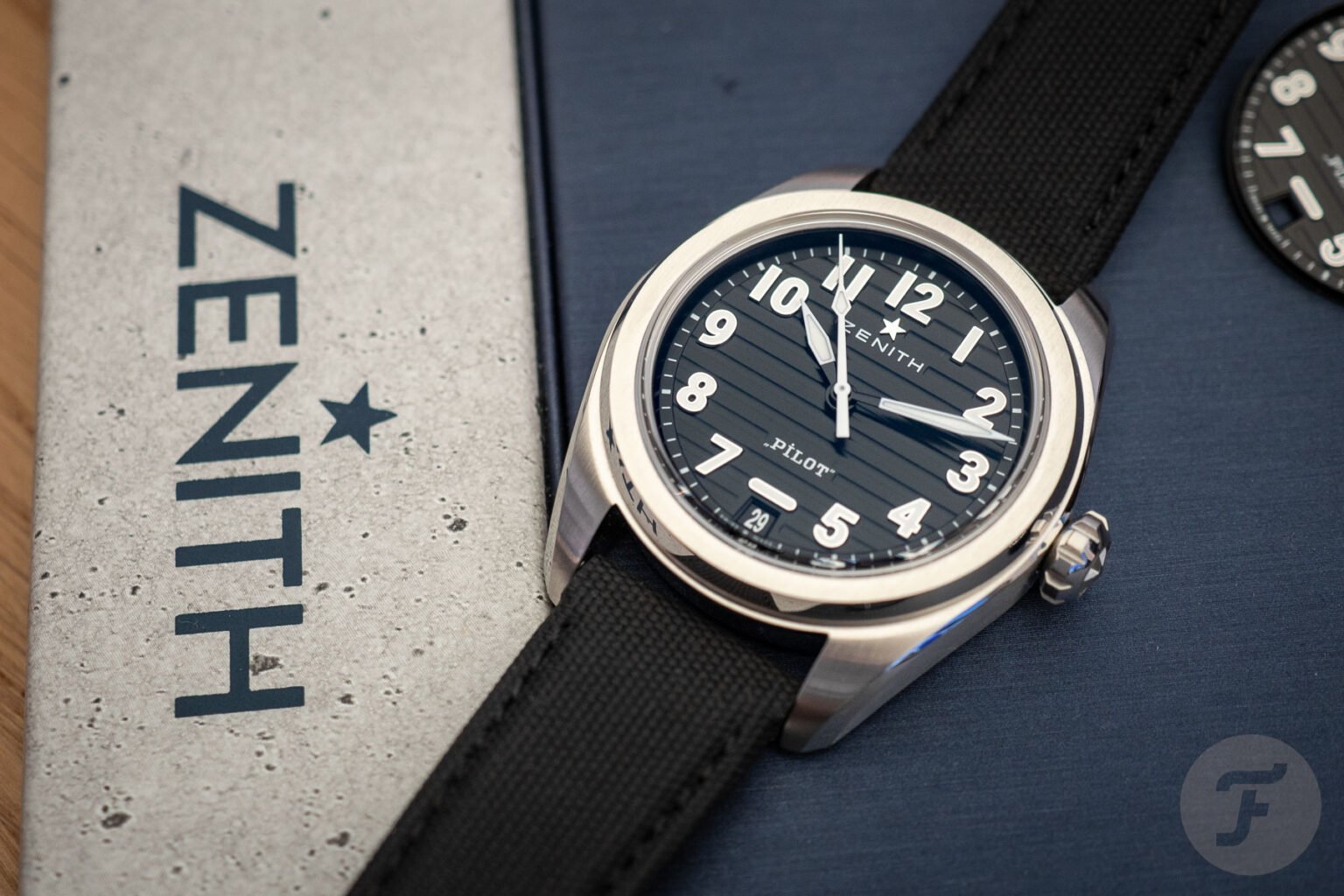 【F】 Zenith Pilot Automatic Vs. IWC Pilot's Watch Mark XX