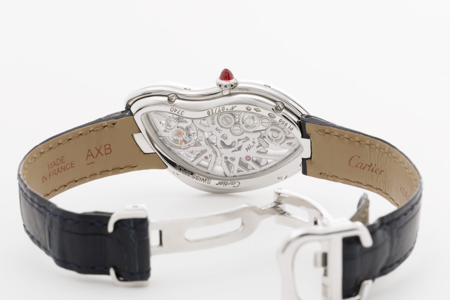 【F】 An Ultra-Rare Cartier Crash Skeleton Extra Large Surfaces