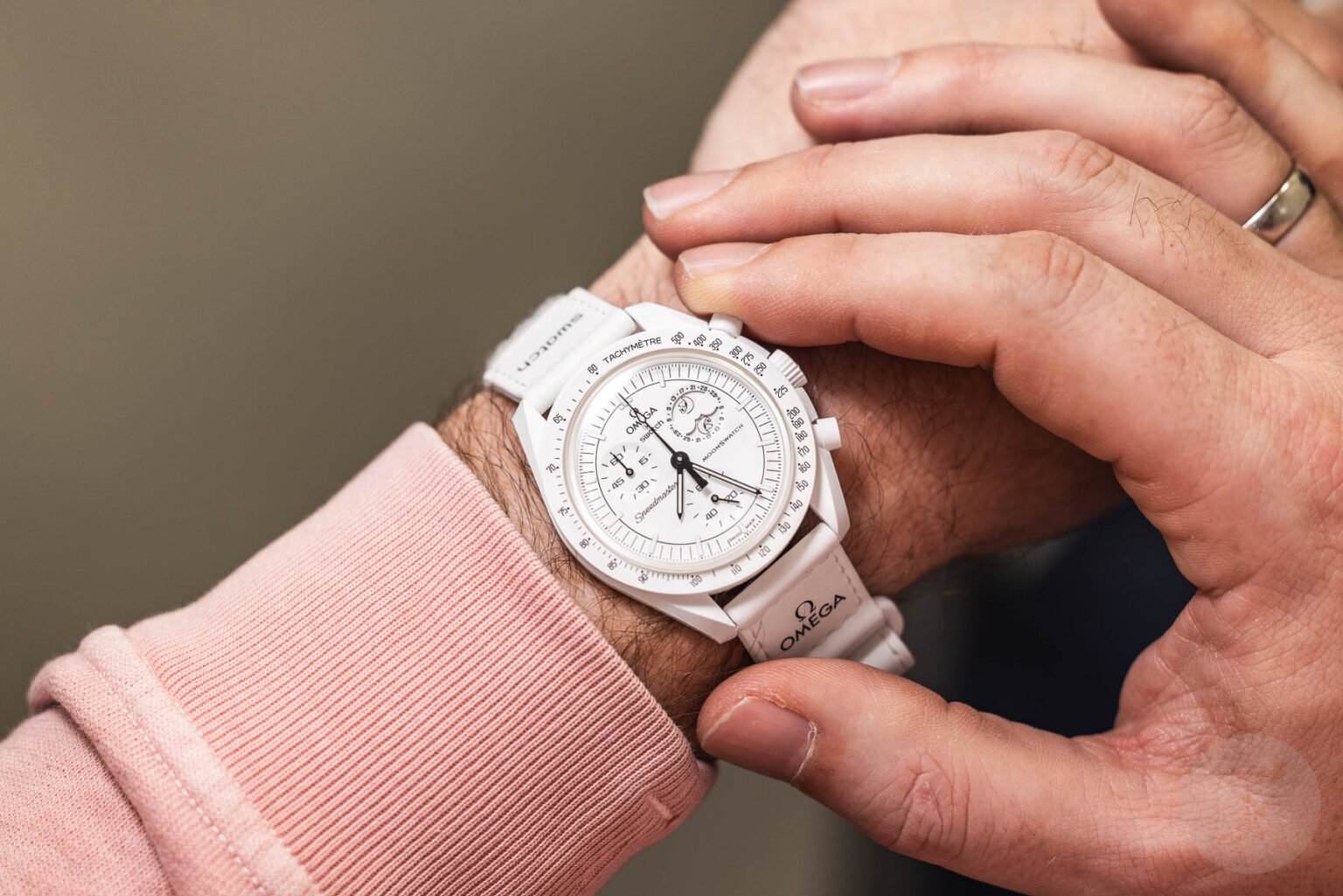 Hands-On: The New MoonSwatch Mission On Earth Models