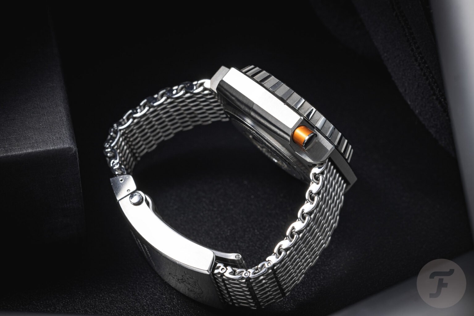 Ploprof Vs. Ploprof: A Double Hands-On With The 1200M Diver
