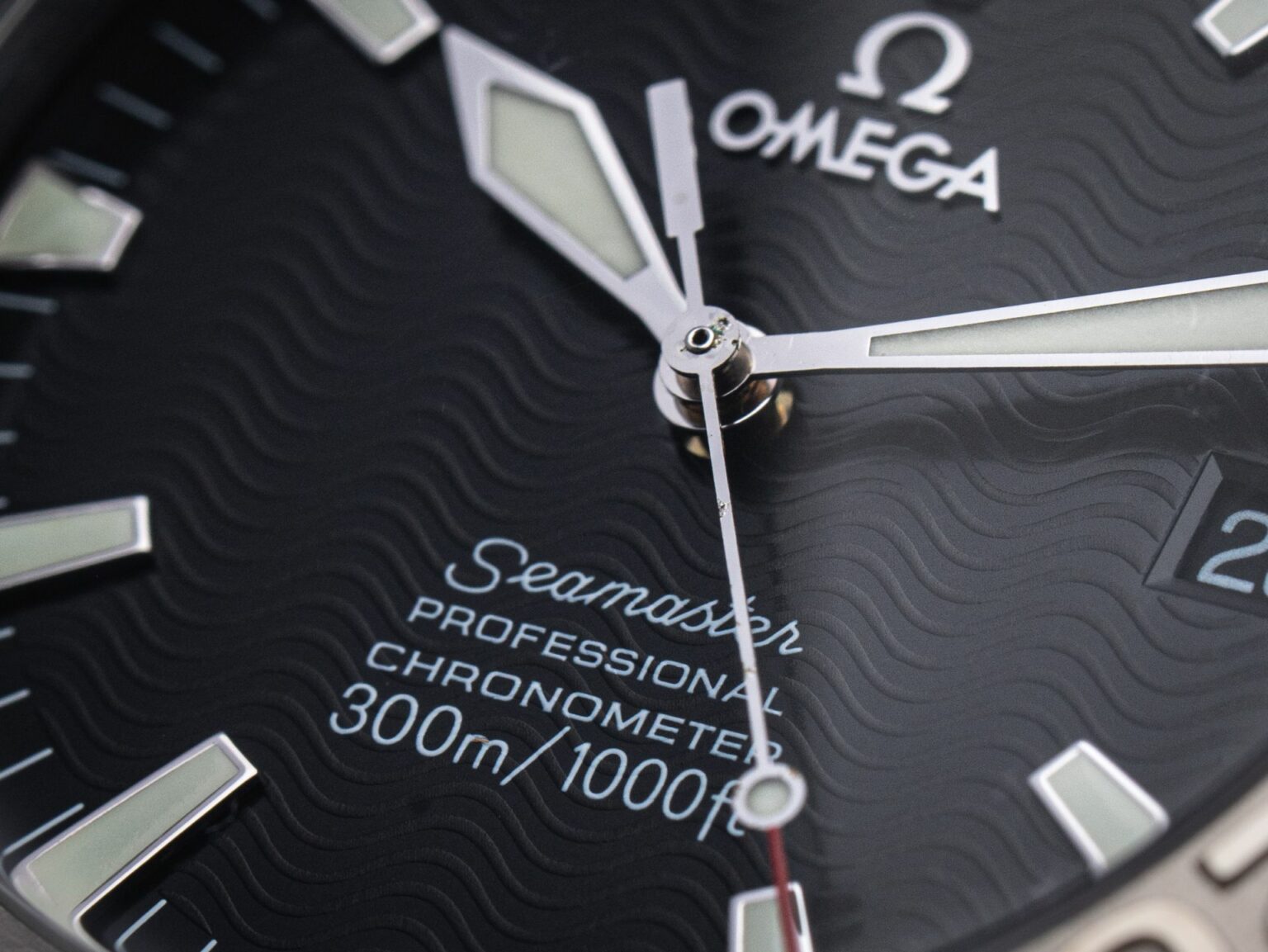 【F】 Fratello's Top 5 Pre-Owned Sleeper Watches: Part 4