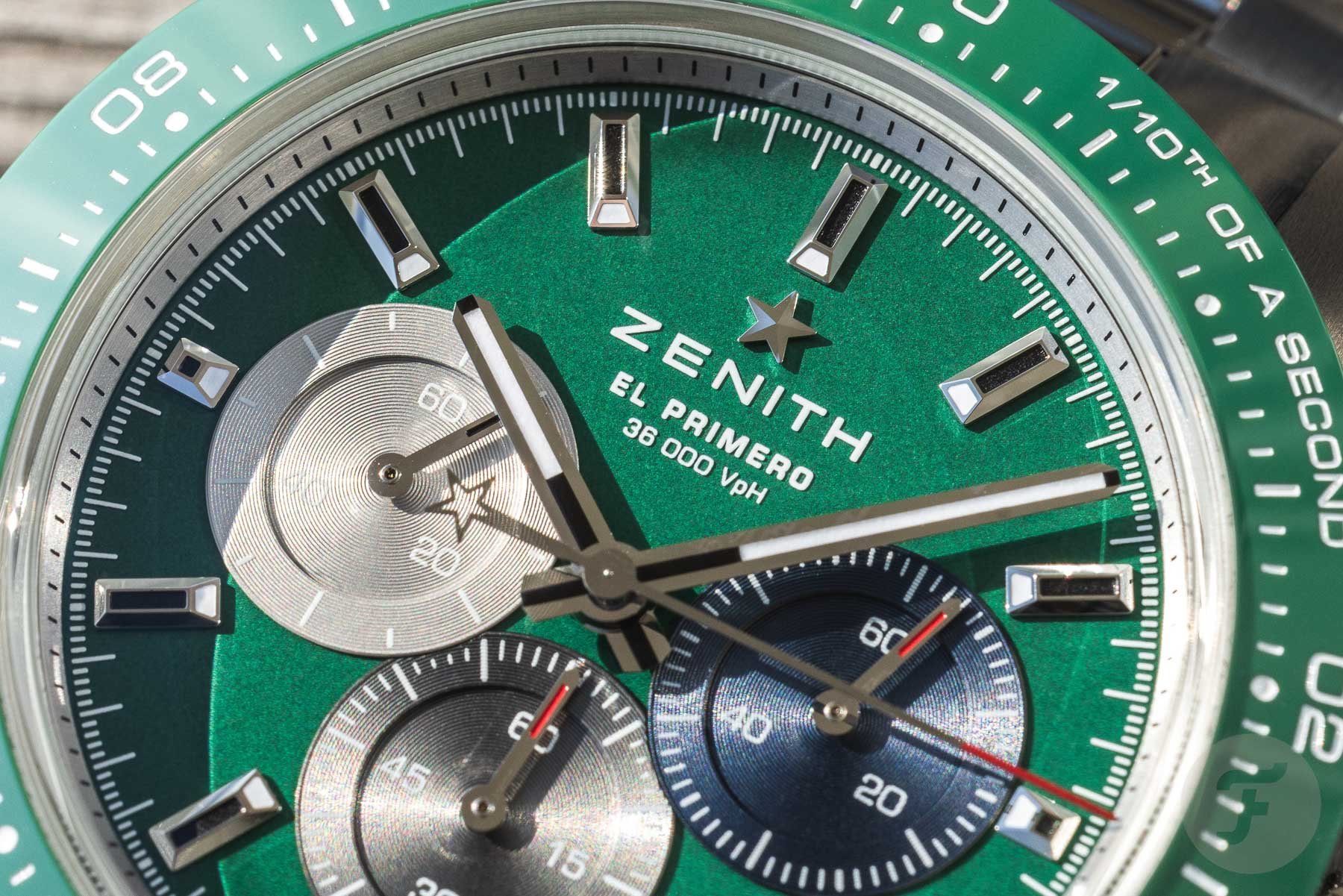 【F】 Hands-On: The Very Green Zenith Chronomaster Sport