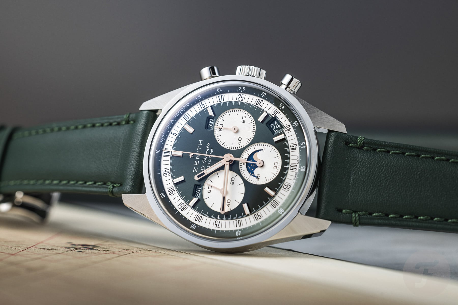 【F】 Hands-On: Zenith's Chronomaster Original Triple Calendar