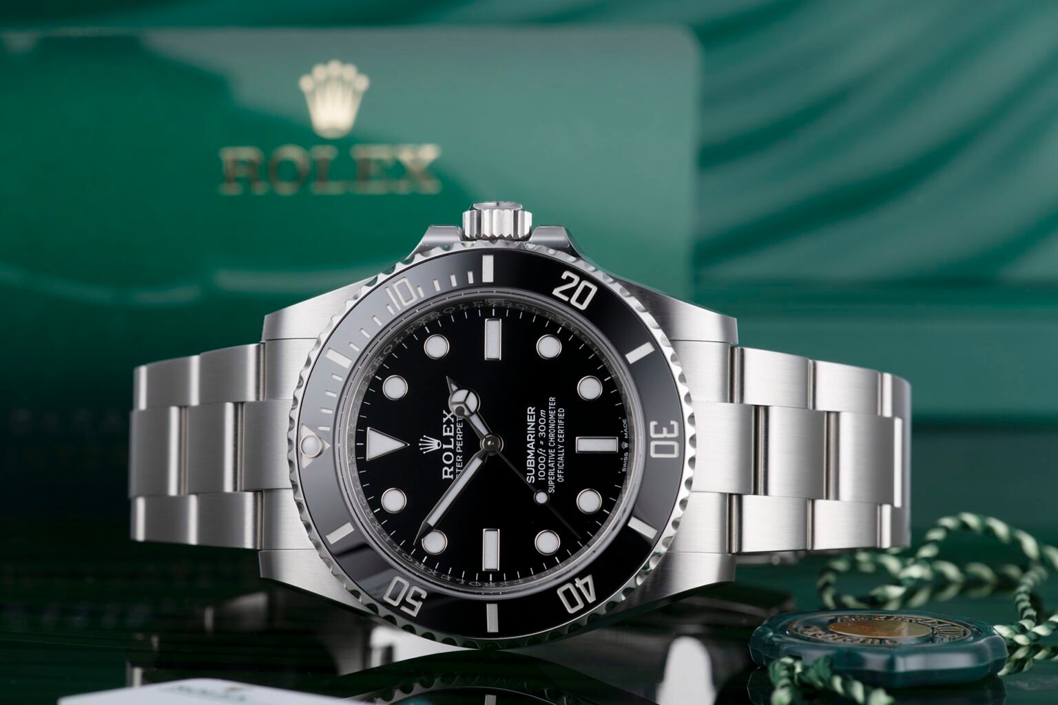 No-Date Divers: Omega Seamaster 300M Vs. Rolex Submariner