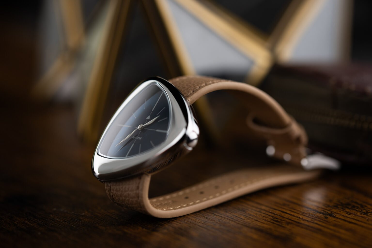 【F】 Hands-On With The A1 From Anoma Watches