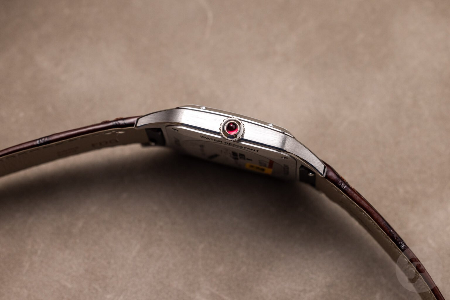 【F】 Hands-On: Cartier Santos-Dumont Rewind
