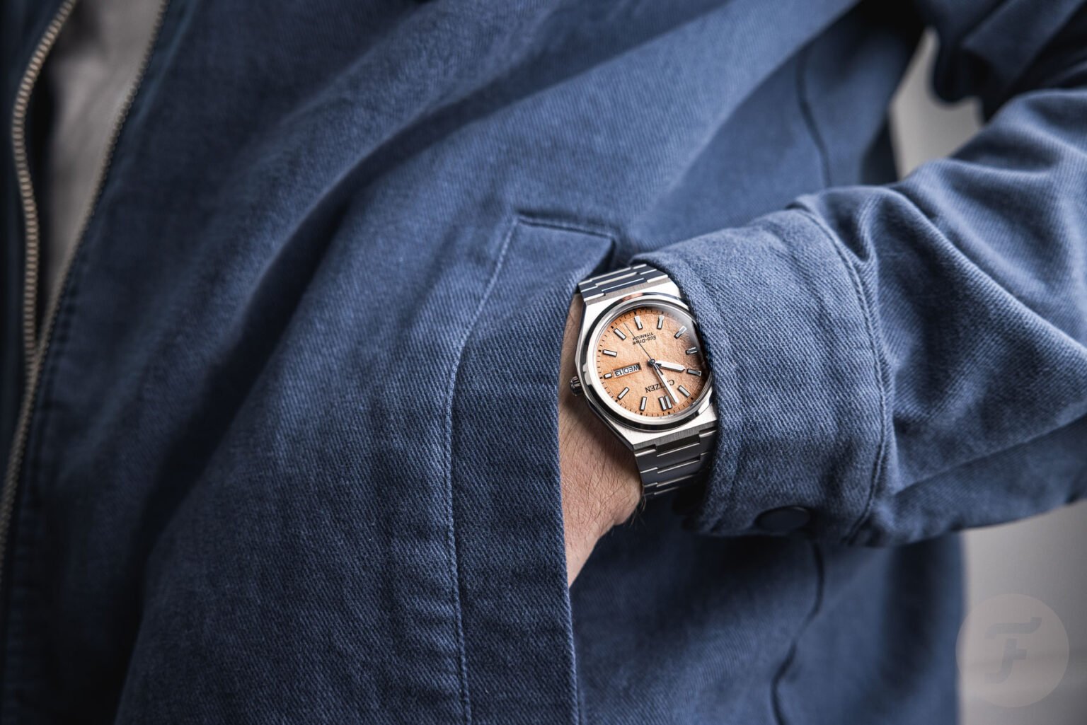 【F】 Citizen Super Titanium Eco-Drive Chrono And Day-Date
