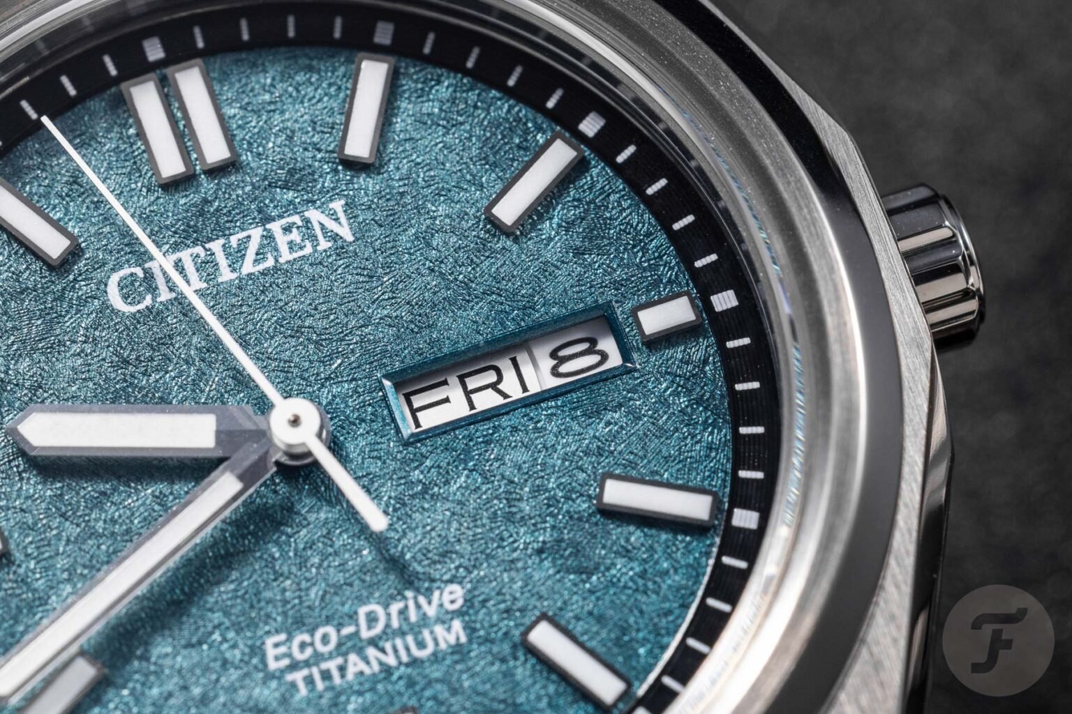 【F】 Citizen Super Titanium Eco-Drive Chrono And Day-Date