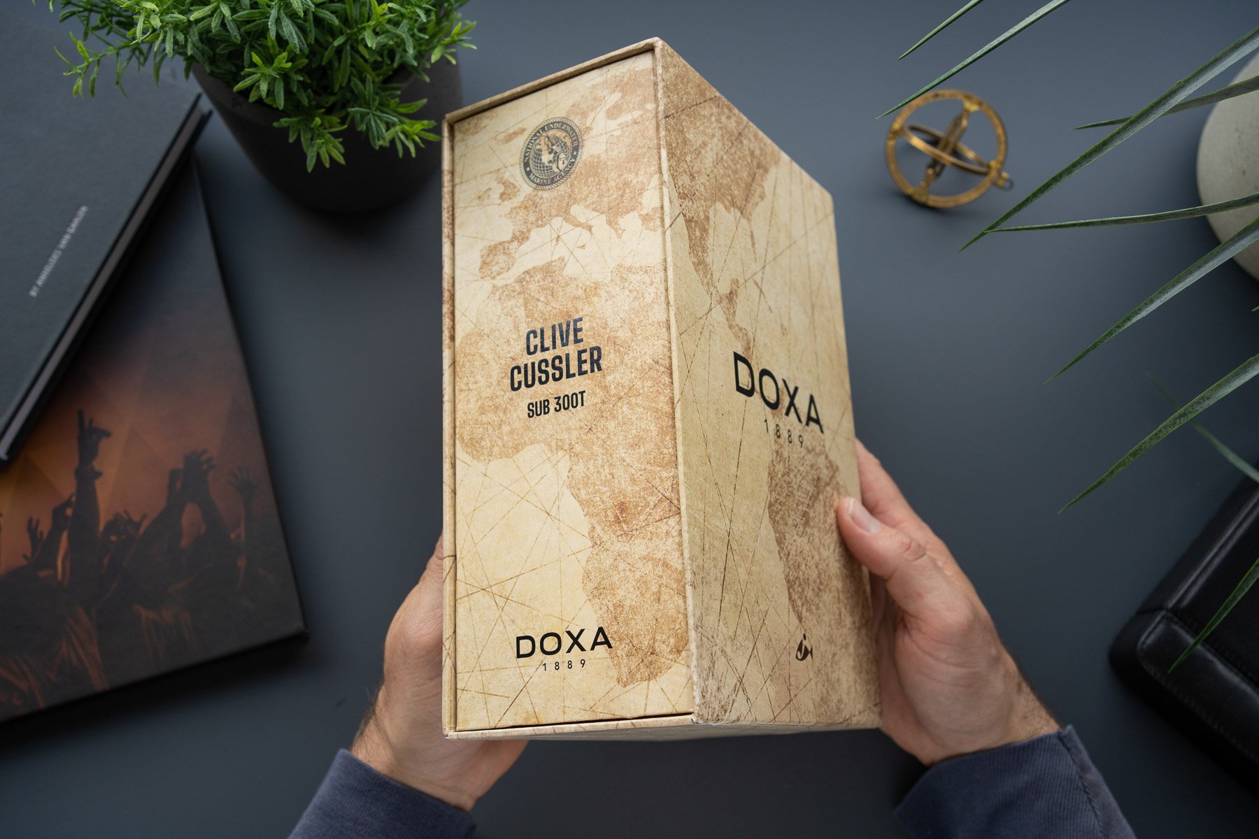 【F】 The New Doxa SUB 300T Clive Cussler