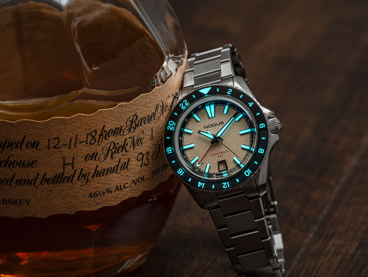 【F】 New: The Nodus Contrail GMT With A Flyer-Style Movement