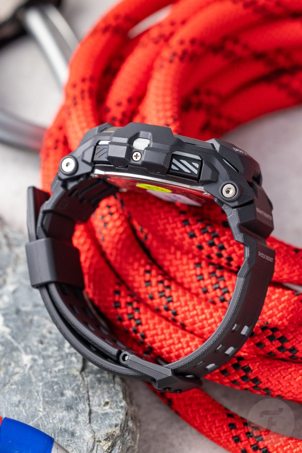 【F】 Hands-On: Casio G-Shock Gravitymaster GR-B300