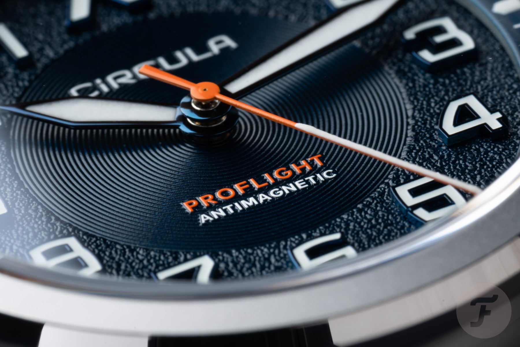 【F】 Hands-On: The New Circula ProFlight Blue