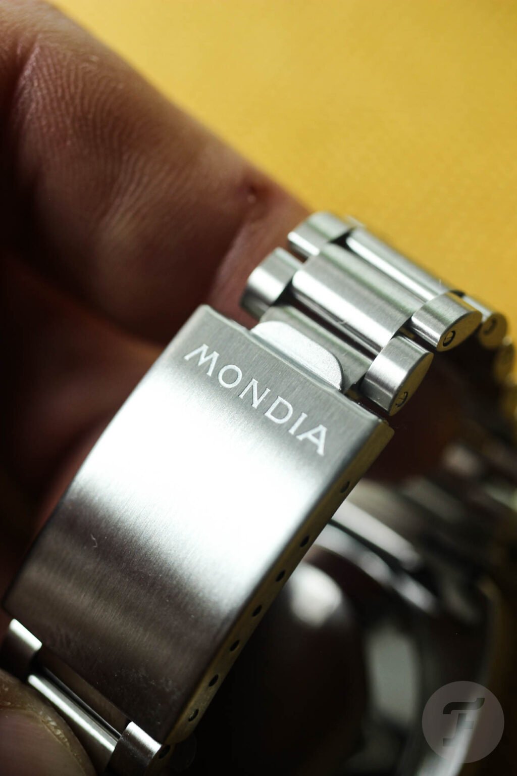 【F】 Hands-On: The Revived Mondia Top Second