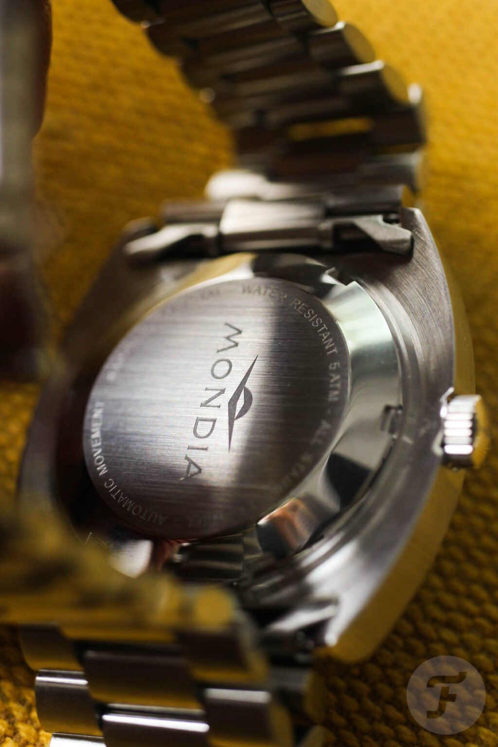 【F】 Hands-On: The Revived Mondia Top Second
