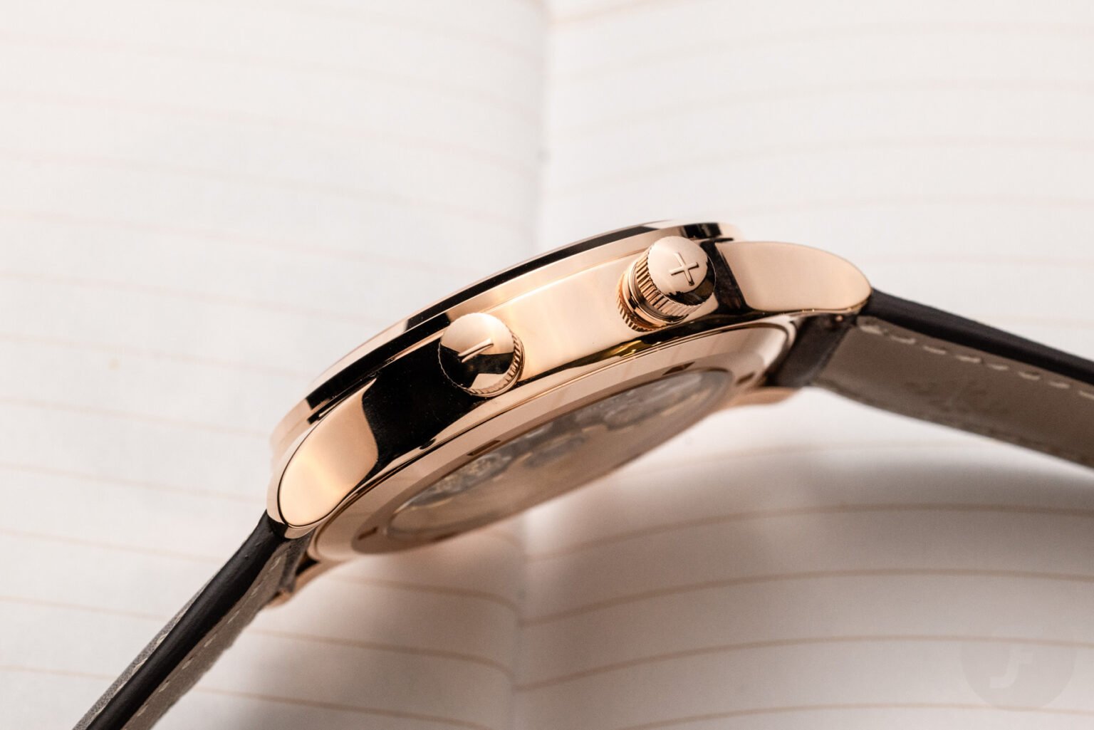 【F】 The Patek Philippe Alarm Travel Time 5520RG
