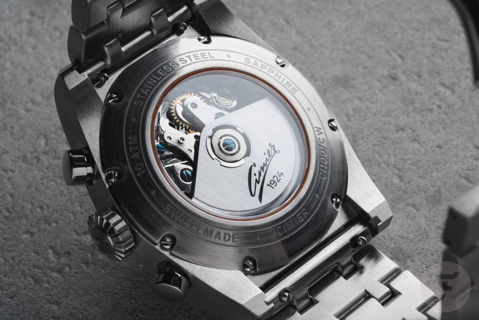 【F】 Hands-On: The Cimier 711 Heritage Chronograph