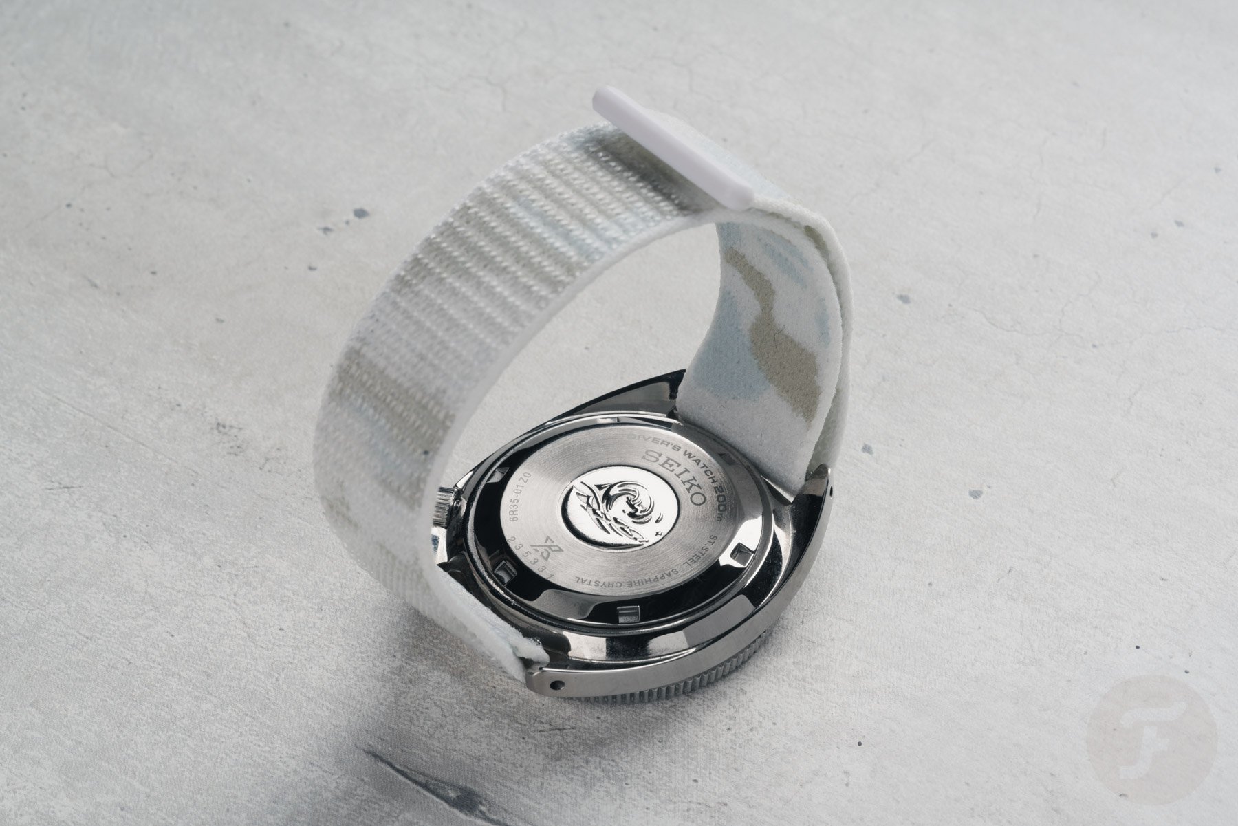 【F】 Hands-On: Delugs Delcro Straps