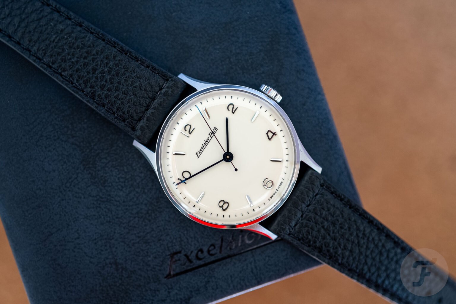 【F】 Hands-On: The Excelsior Park EP 884-SI