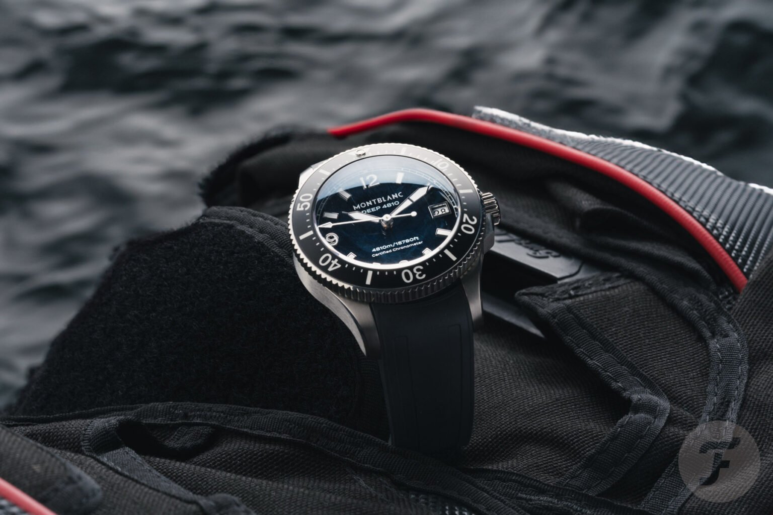 【F】 Hands-On: The Montblanc Iced Sea 0 Oxygen Deep 4810