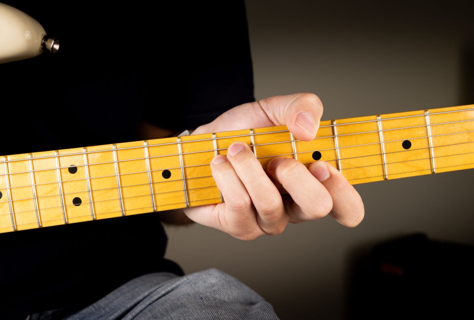 Parallel Passions: The Watch Hobby And The Guitar World