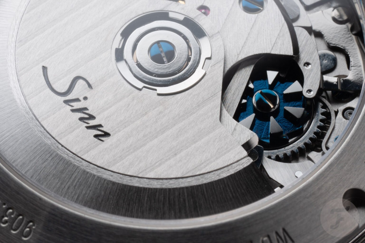 【F】 Hands-On: The Sinn 903 St II