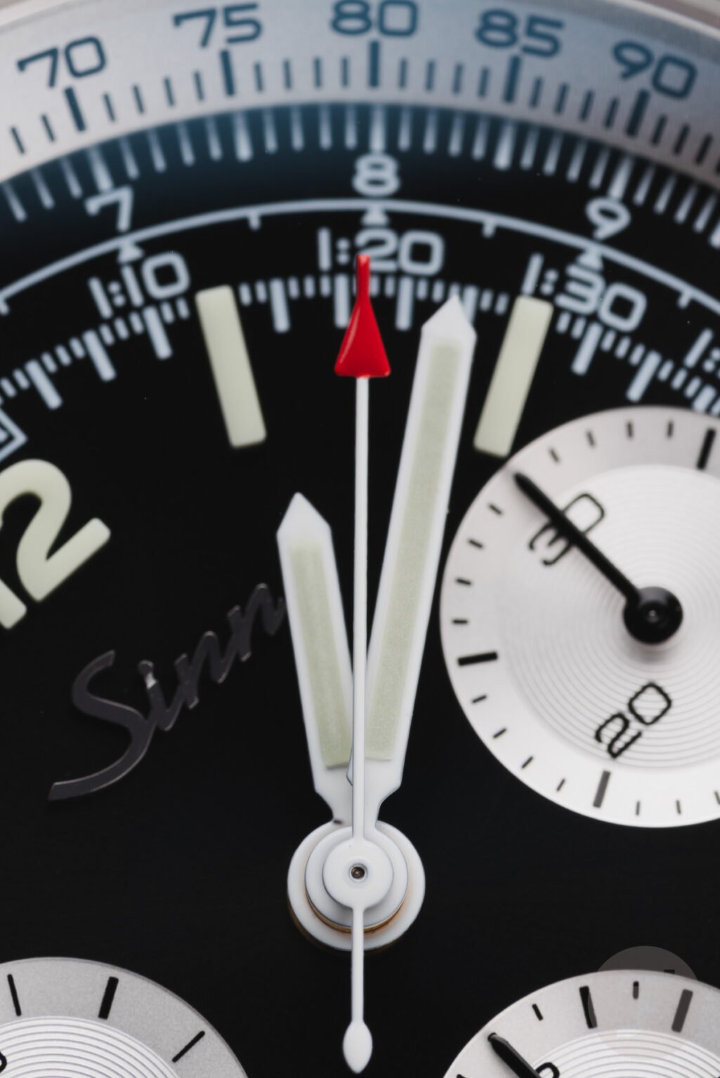 【F】 Hands-On: The Sinn 903 St II