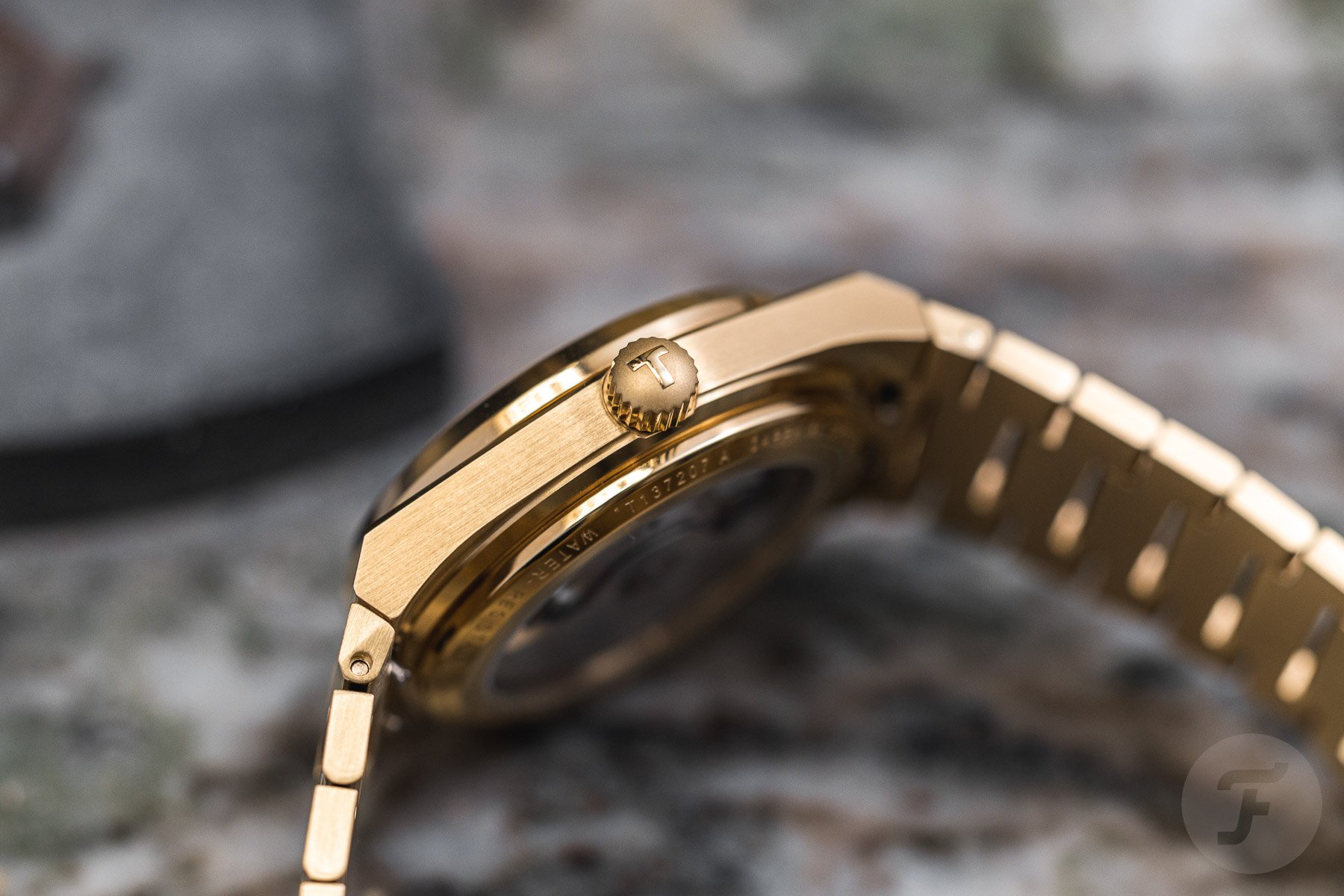 【F】 Tissot PRX Powermatic 80 35mm Ice Blue And Gold PVD