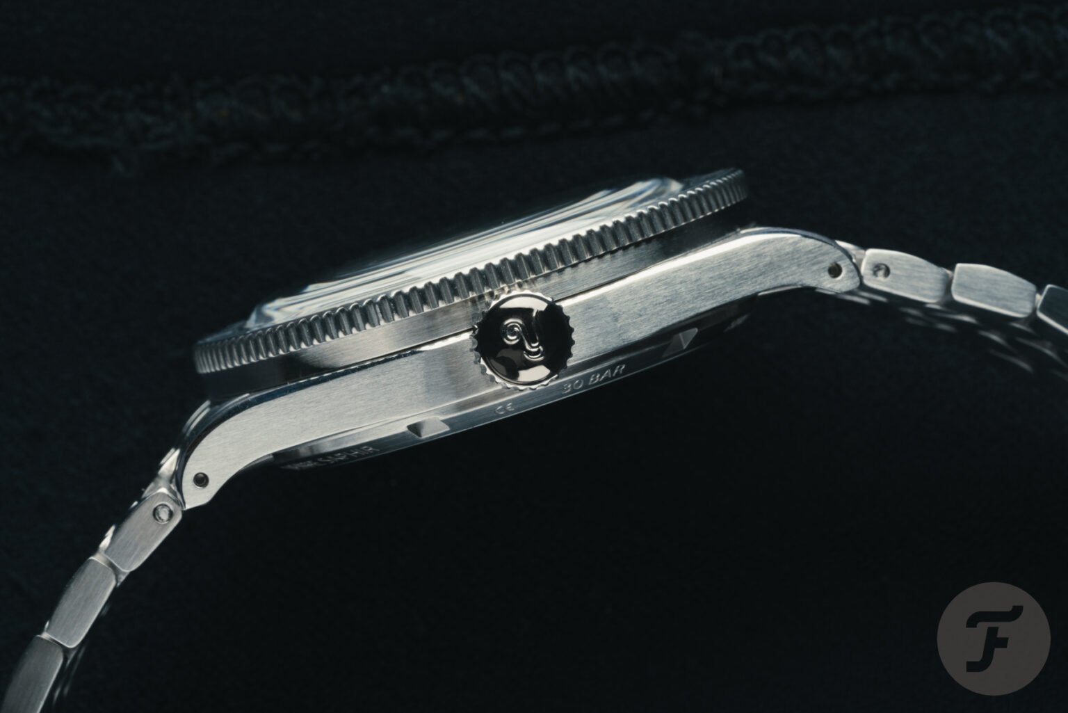 【F】 Hands-On: Yema Skin Diver Slim CMM.20 Limited Edition