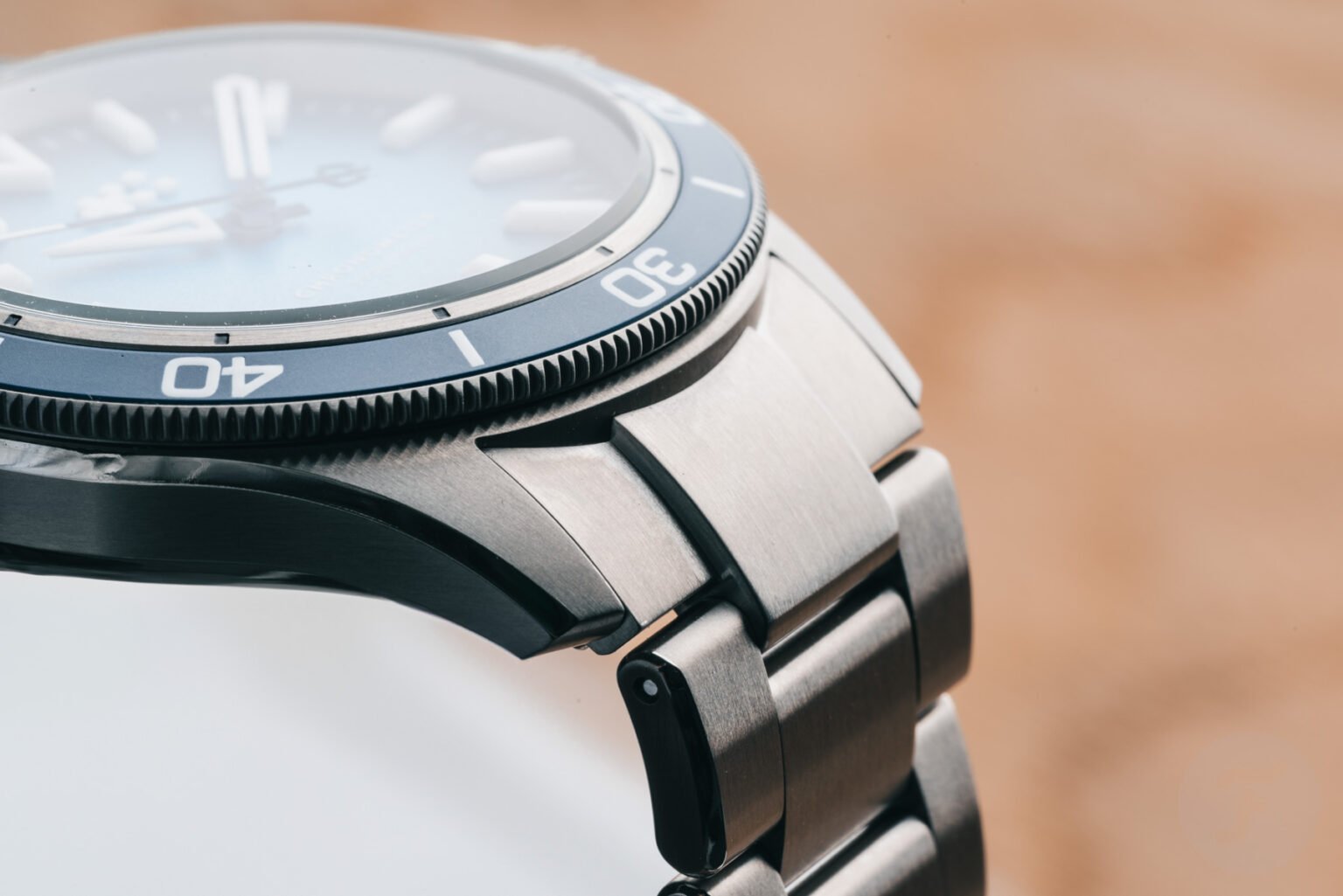 【F】 Hands-On With The Christopher Ward C60 Trident Lumière