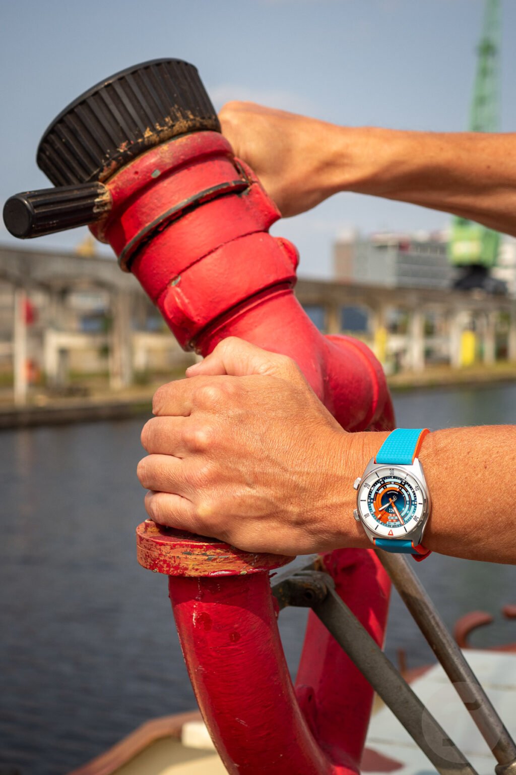 【F】 Hands-On: Christopher Ward C65 Super Compressor Elite