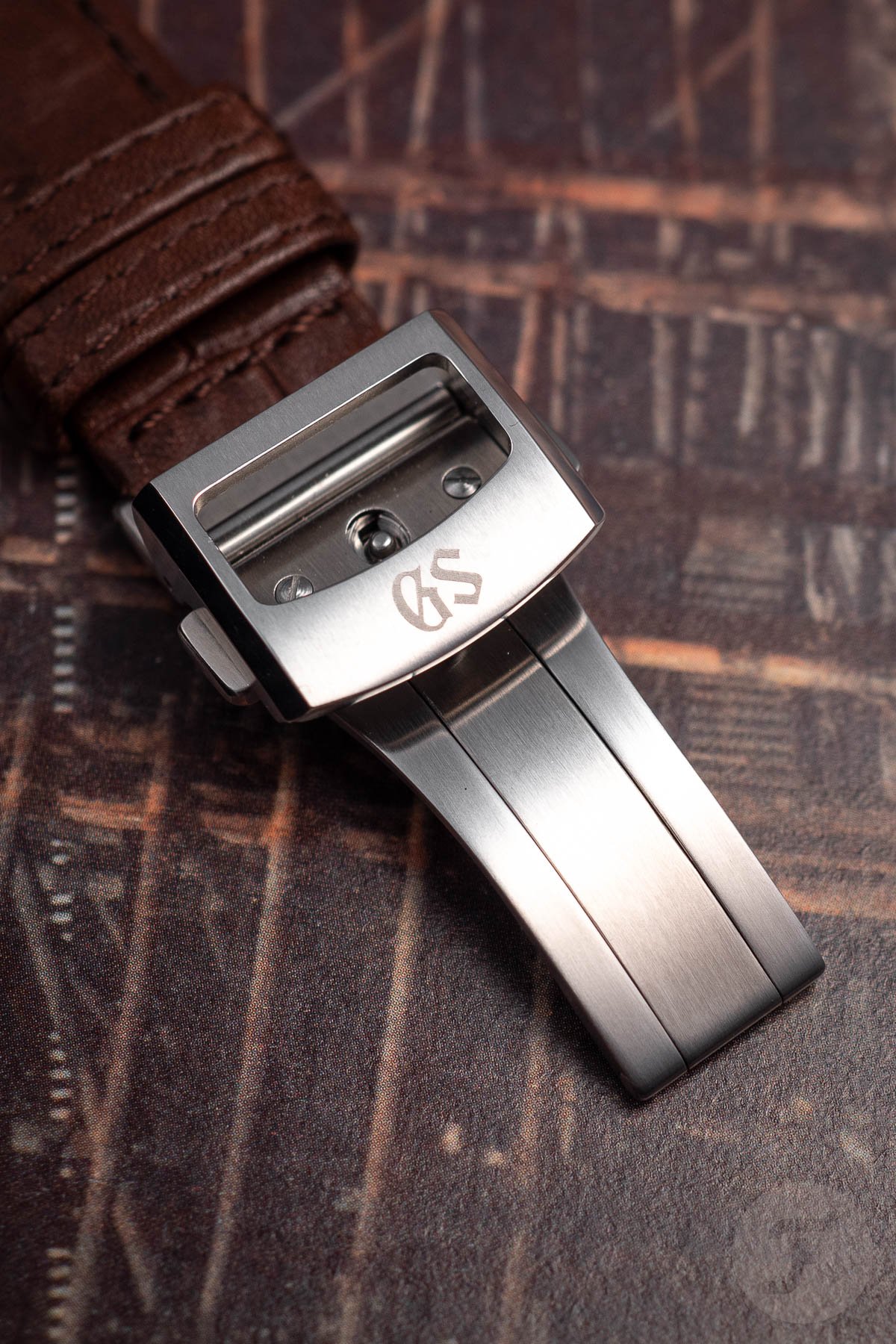 New: The Autumn-Inspired Grand Seiko SBGY035 And SBGA499