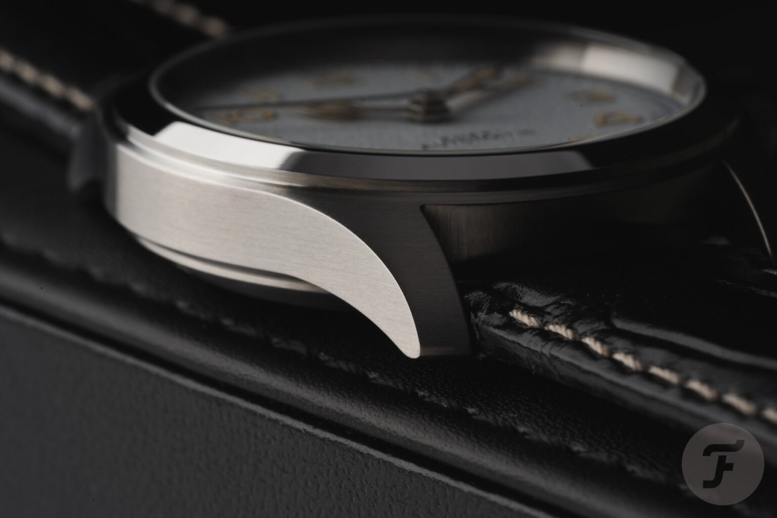 【F】 Hands-On: The New White Dial Hamilton Khaki Field Murph