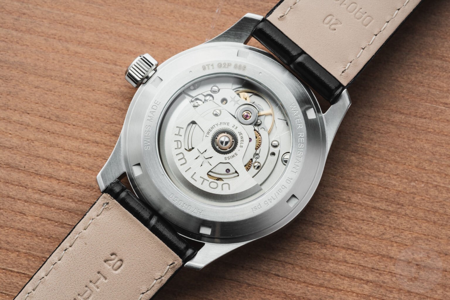 【F】 Hands-On: The New White Dial Hamilton Khaki Field Murph