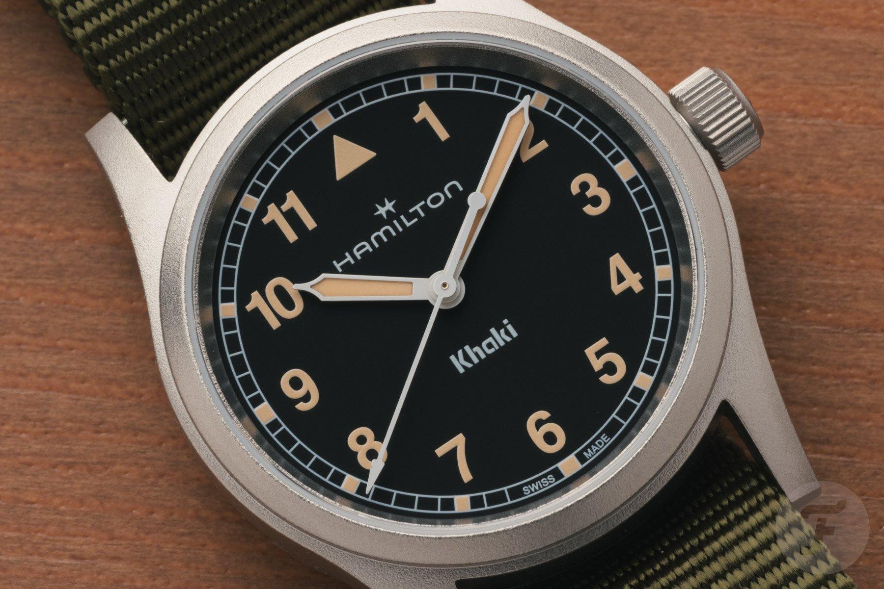 【F】 Hands-On: The New Hamilton Khaki Field Quartz