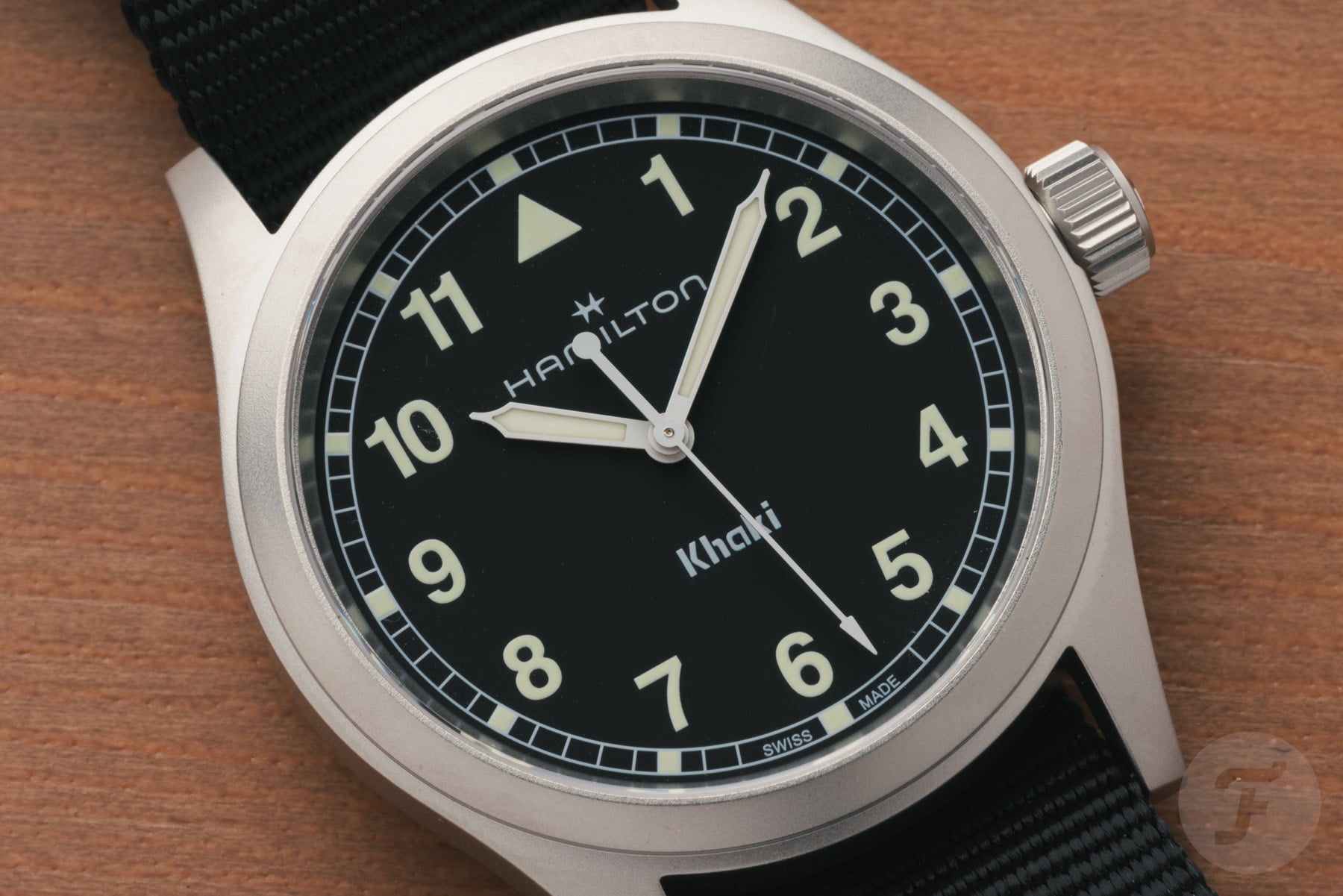 【F】 Hands-On: The New Hamilton Khaki Field Quartz