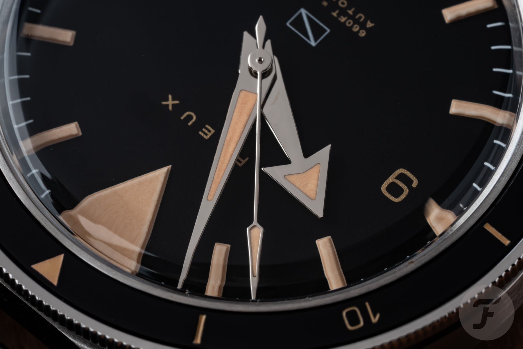 【F】 Hands-On: The New Fleux FLX003 Dive Watch