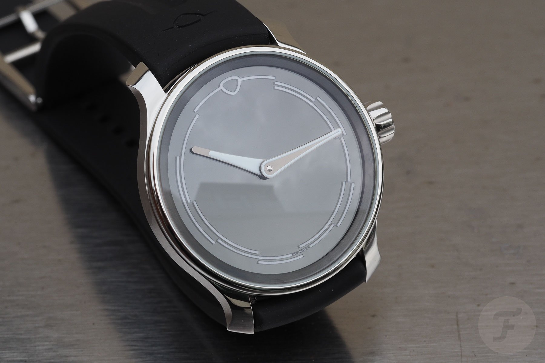 【F】 New: The Ming 37.02 Minimalist With Live Photos