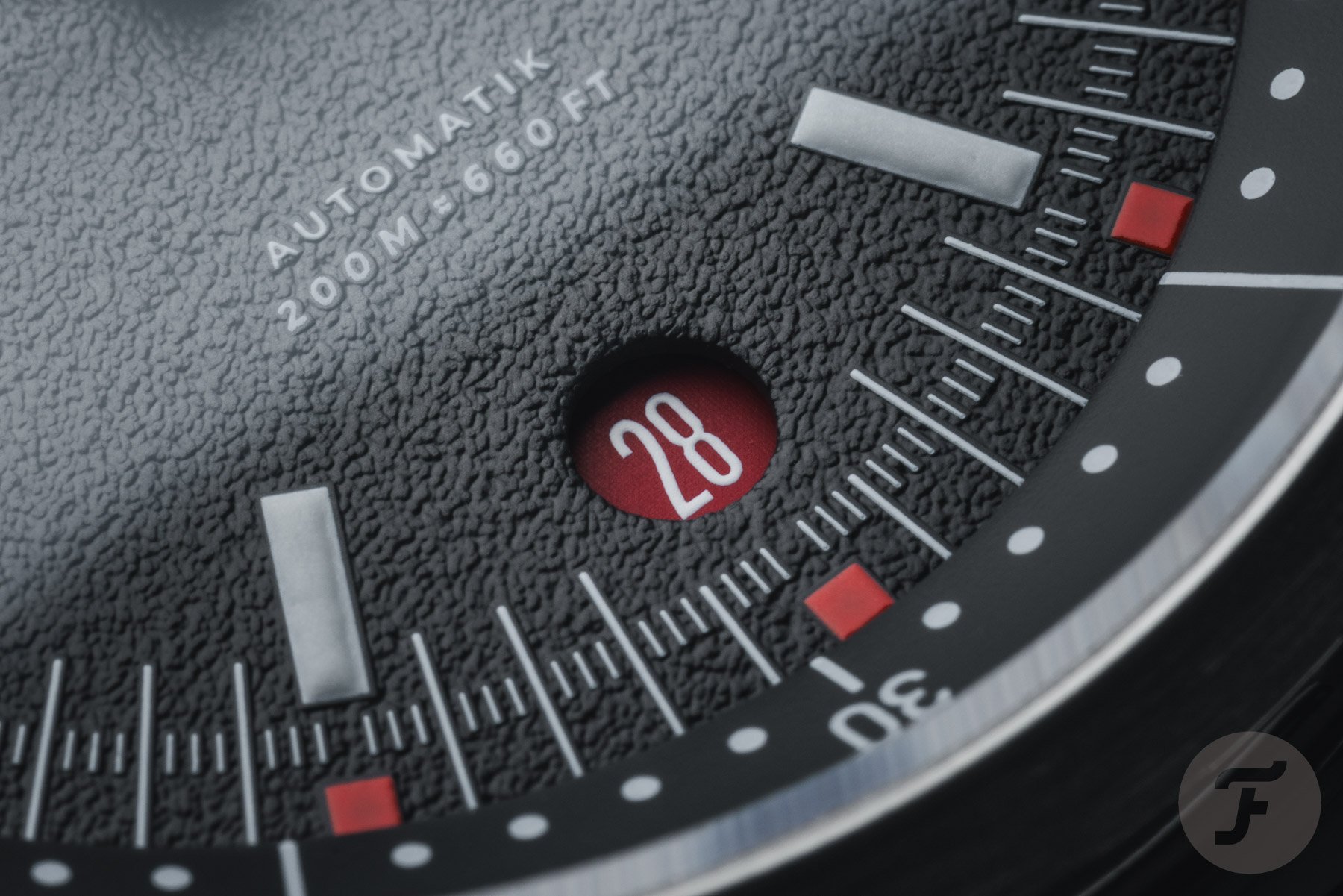 【F】 Hands-On: The New Sternglas Merion Diver