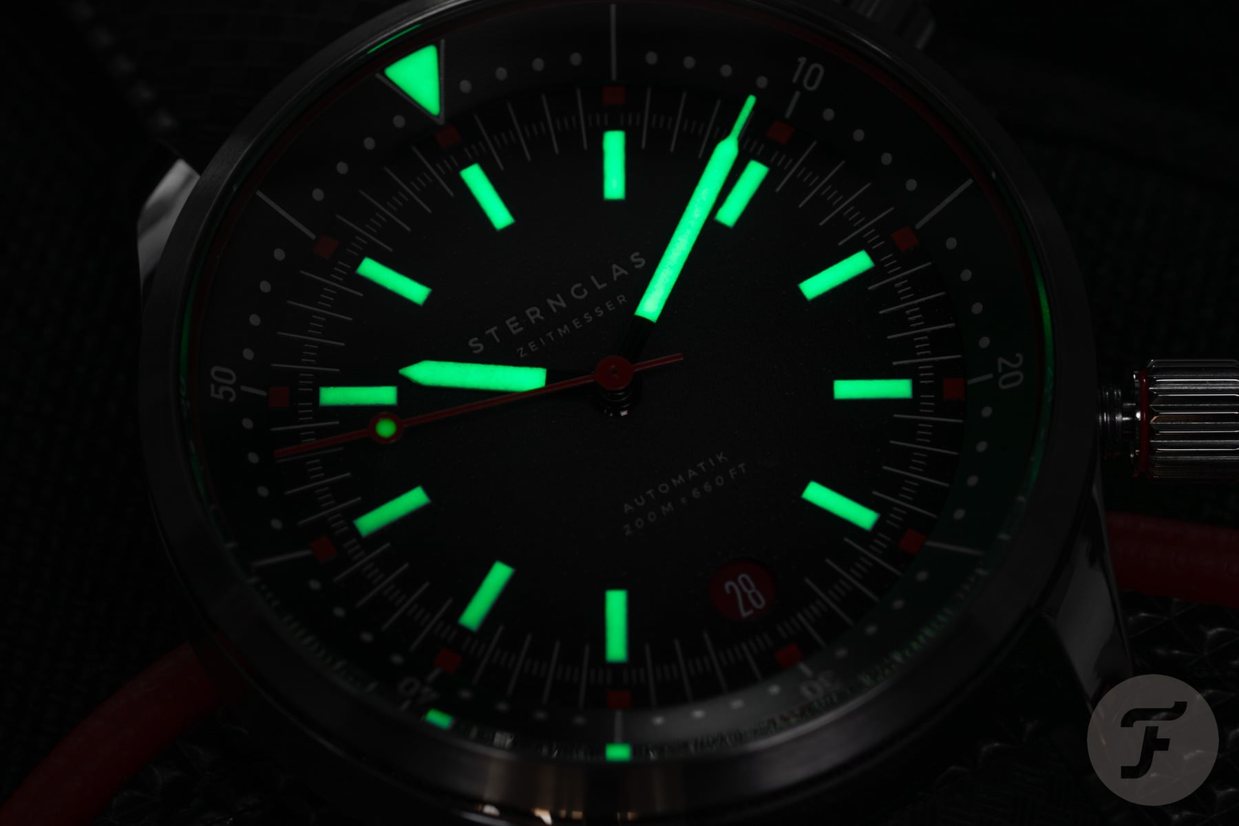 【F】 Hands-On: The New Sternglas Merion Diver