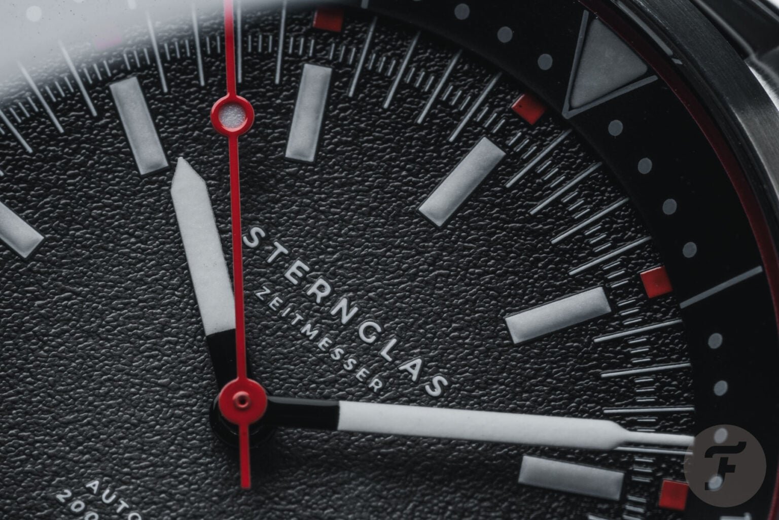 【F】 Hands-On: The New Sternglas Merion Diver